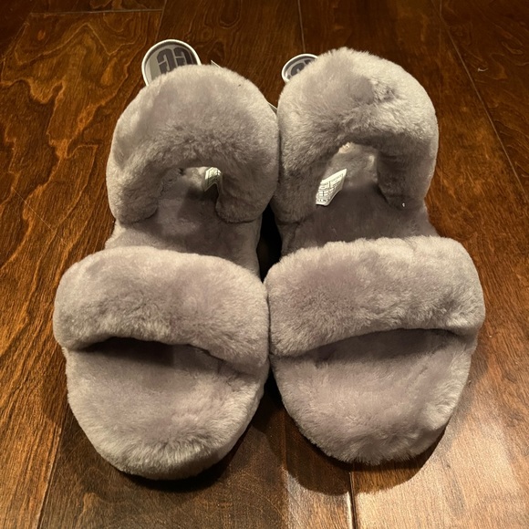 UGG | Shoes | Ugg Uggs Gray Oh Yeah Slide Slipper Sandal 9 Brand New ...
